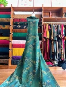 How is Silk Produced? Step-by-Step Guide from Cocoon to Fabric