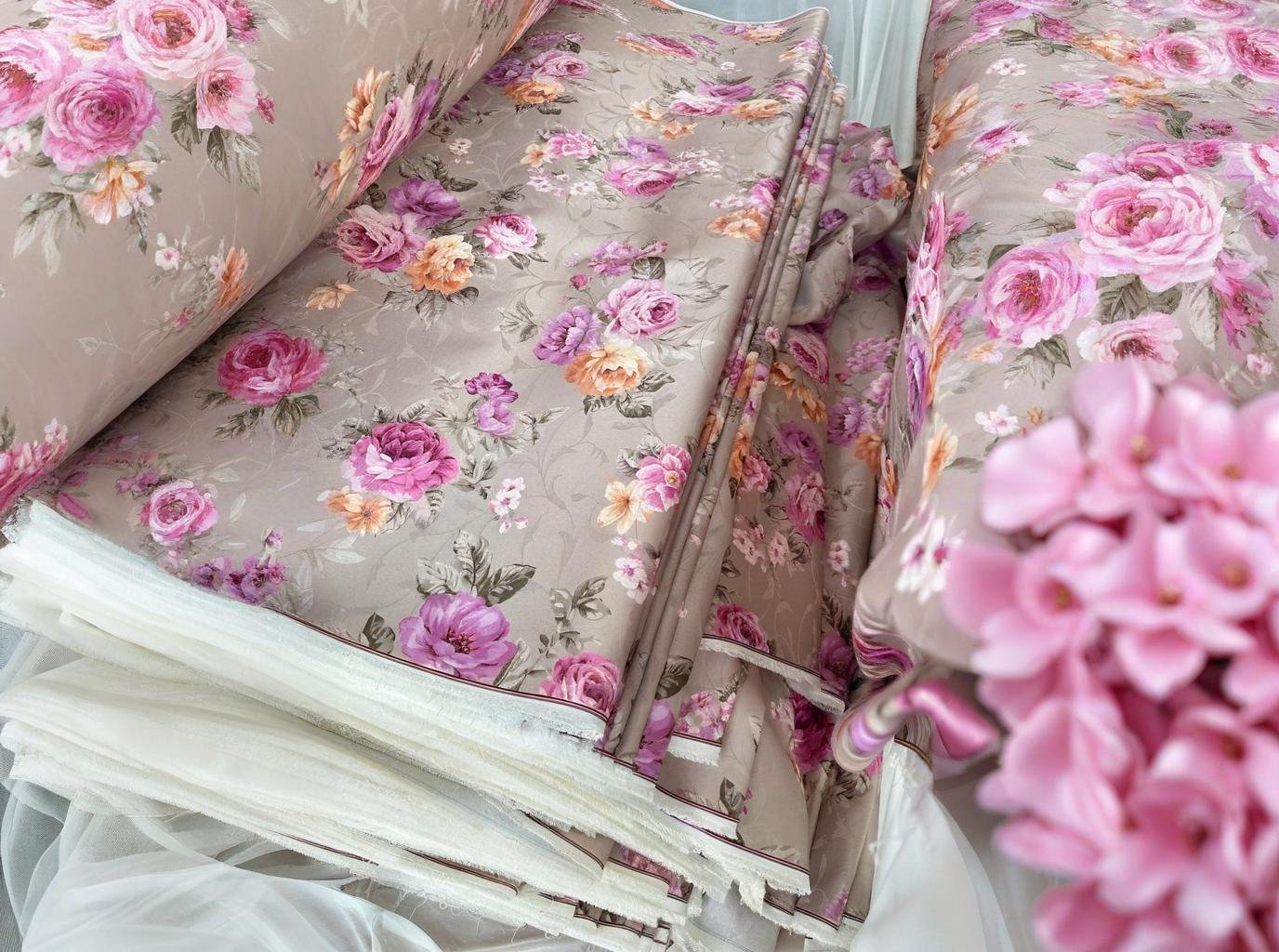 How to Wash Polyester Without Shrinking or Fading | Expert Tips